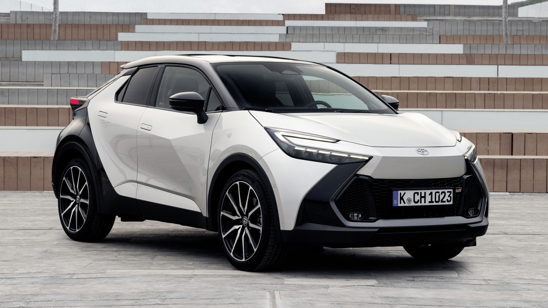 Toyota chr hybrid store